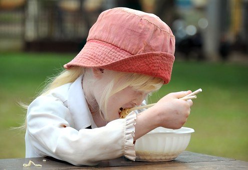 详尽探讨“inform sb of/about sth”的用法及其在日常交流和正式场合中的应用-【易教网-广州】